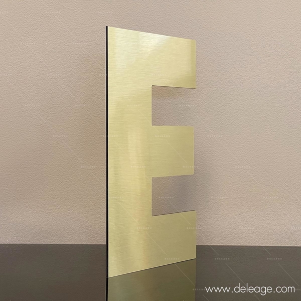 Lettre et logo ALUMINIUM/DIBOND - Store Deléage