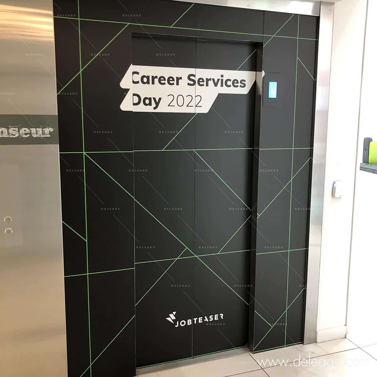 La DECORATION D’ASCENSEUR tout le monde y passe ! - Deléage