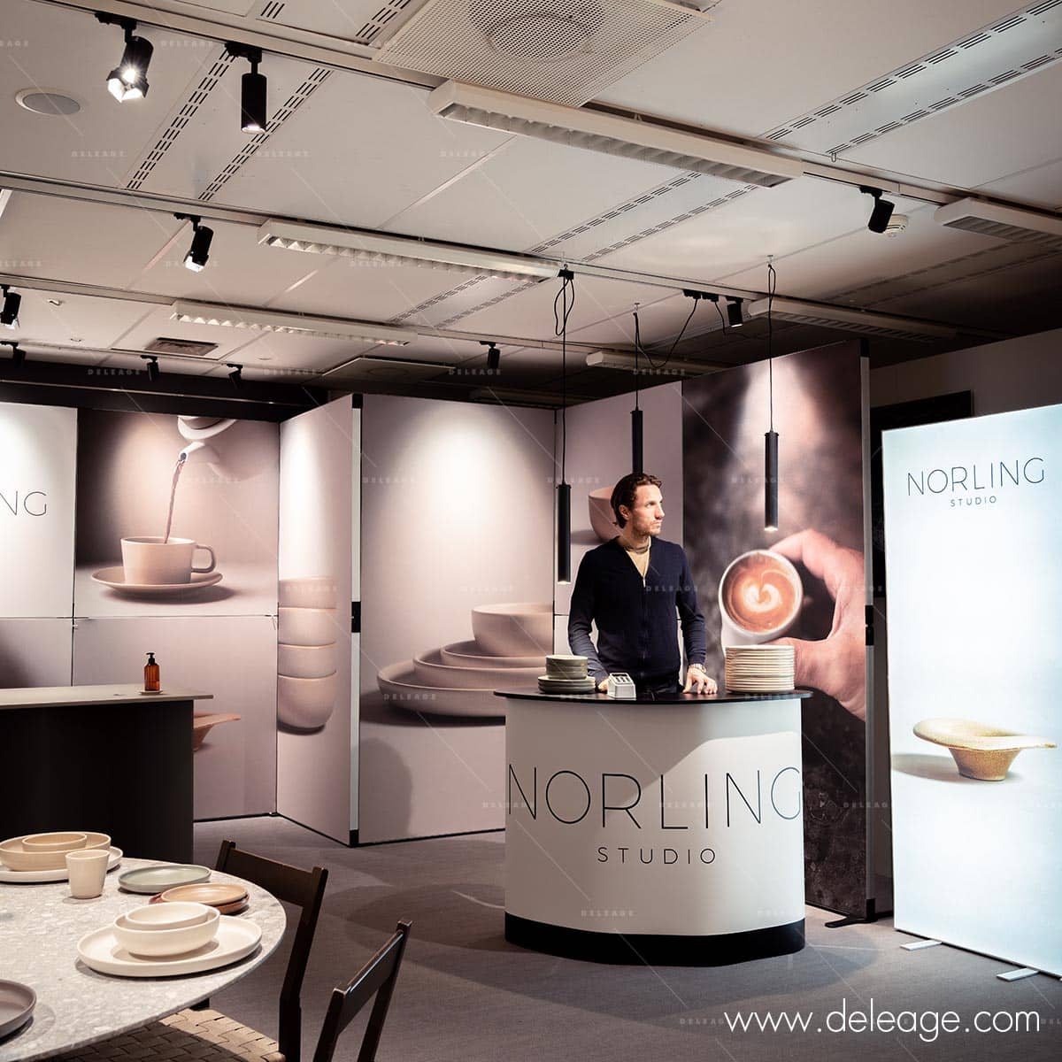 FLEXICADRE : système révolutionnaire de STAND PLIABLE